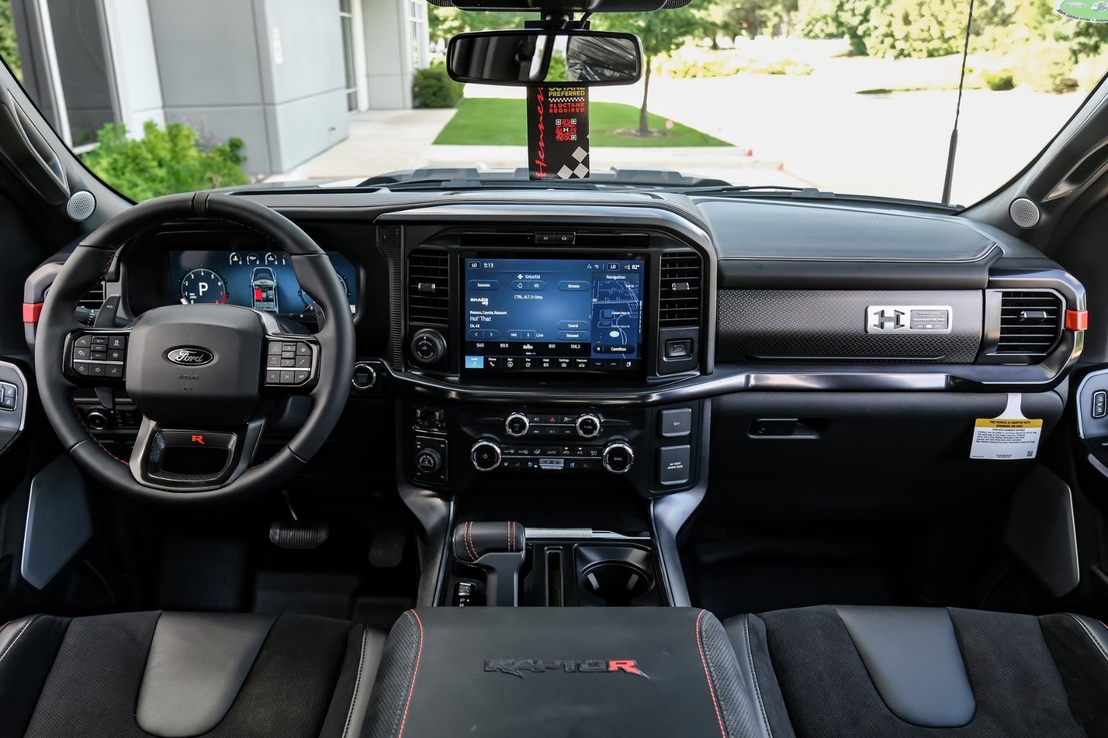 Ford F-150 Raptor R - Hennessey VELOCIRAPTOR 1000 HP - автосалон ...